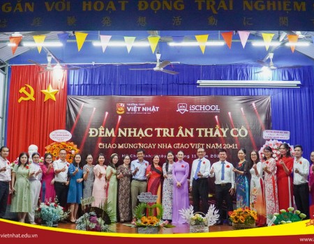 Hướng dẫn PHHS xem điểm của HS trên web và app vietschool
